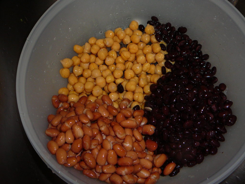 Meatless Three Bean Chili – Randi's Country Kitchen